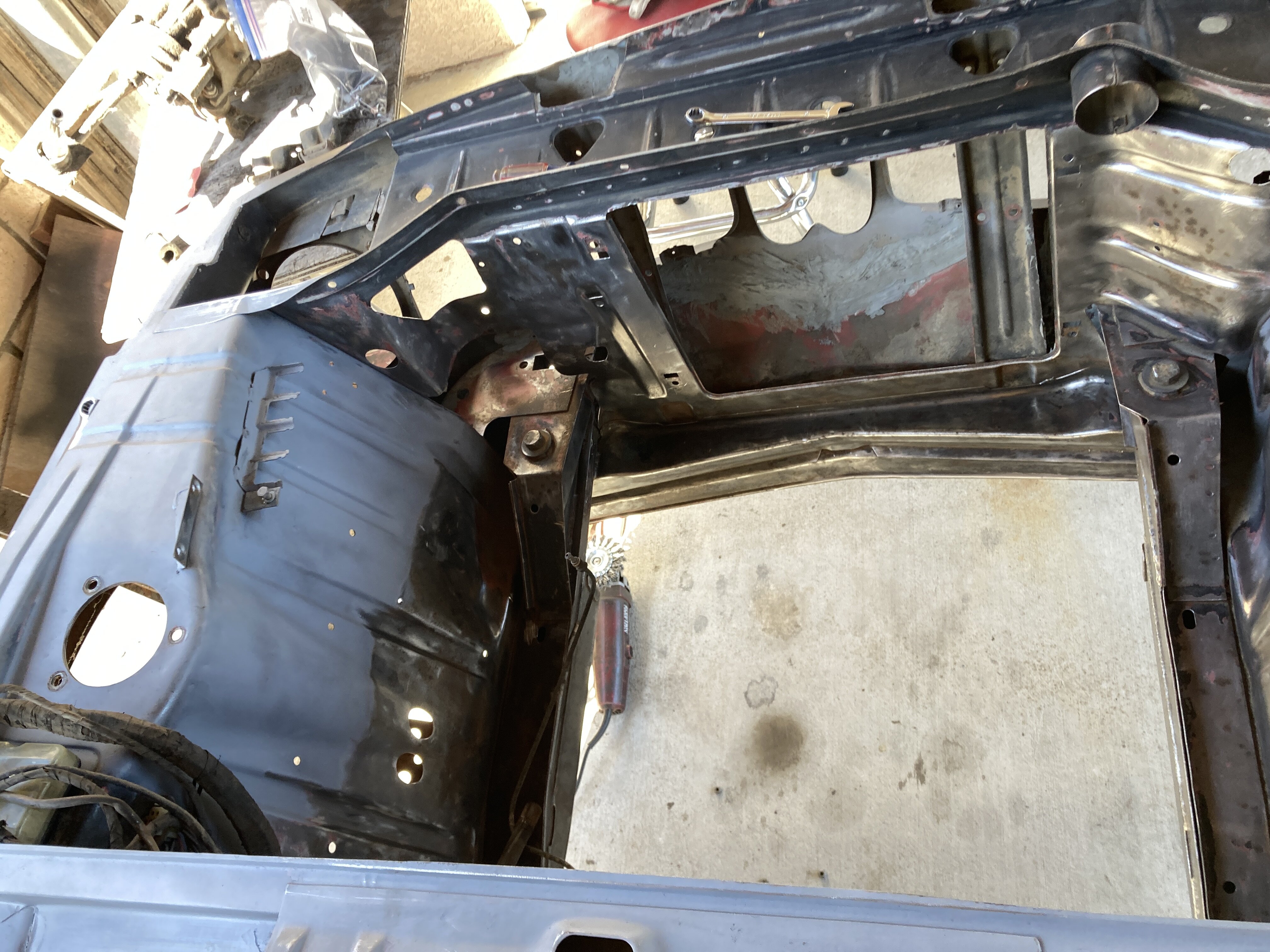 Painting my welded front subframe + stripping my engine bay |﻿ BMW 2002 ...