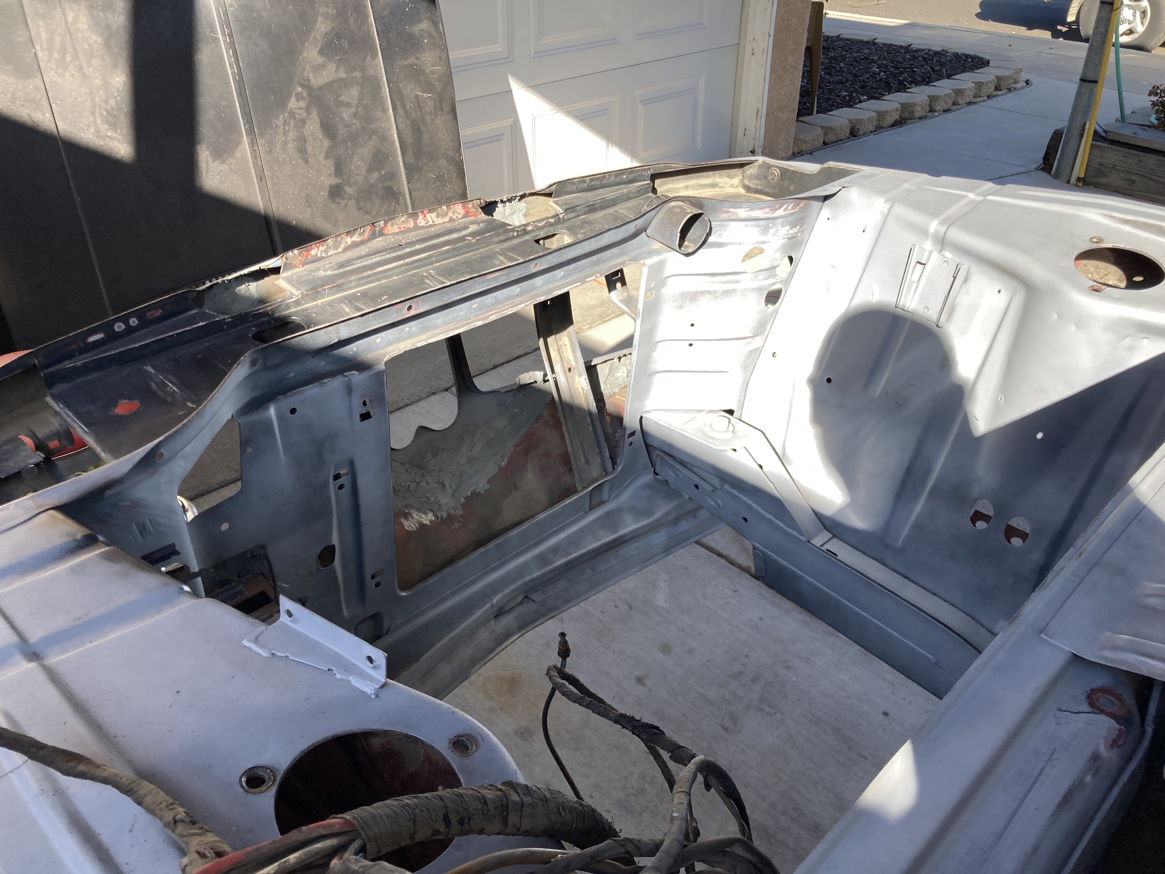 Painting my welded front subframe + stripping my engine bay |﻿ BMW 2002 ...