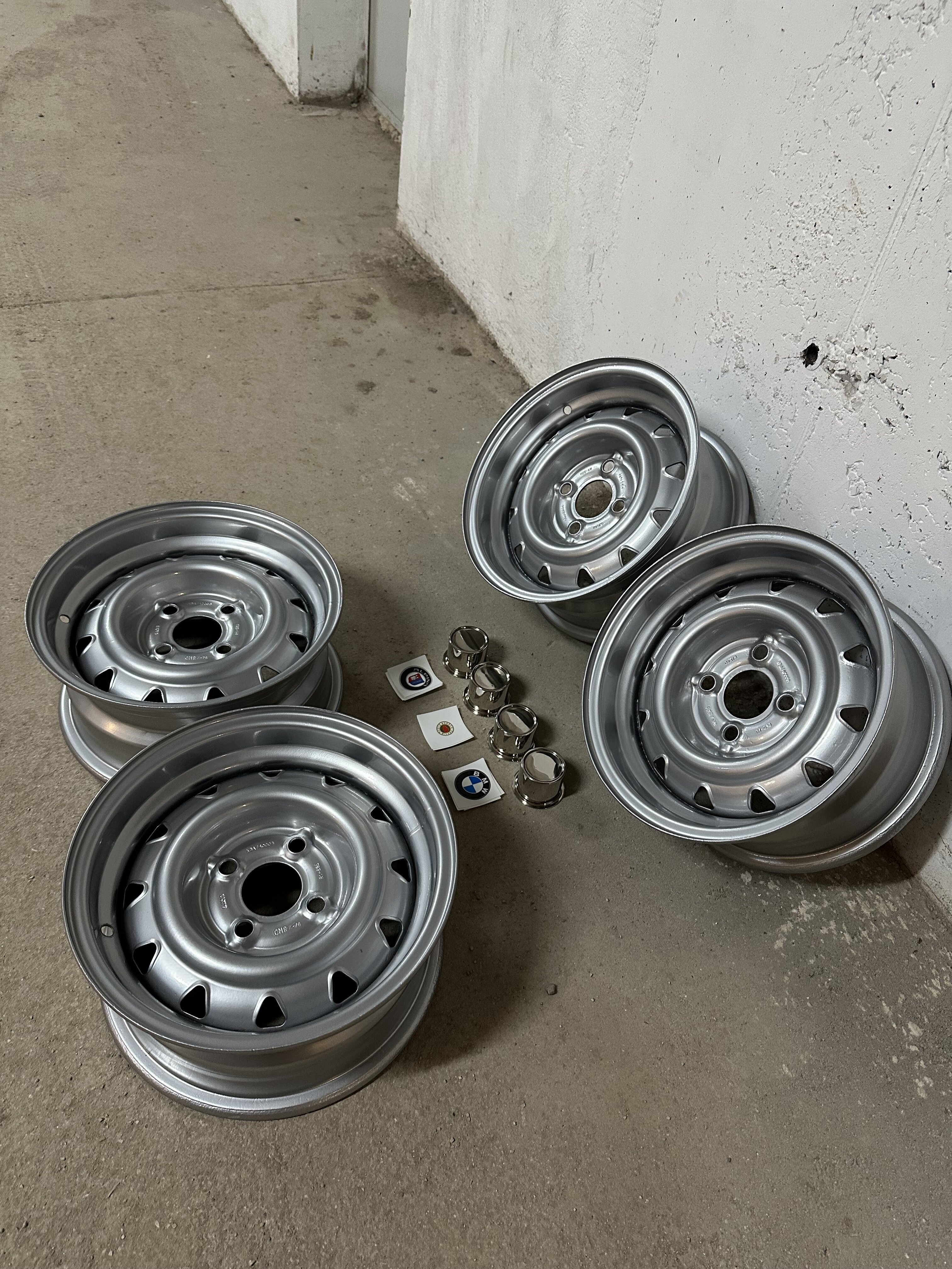 CMR / Borrani R1-528 Steel wheels set + caps |﻿ Wheels