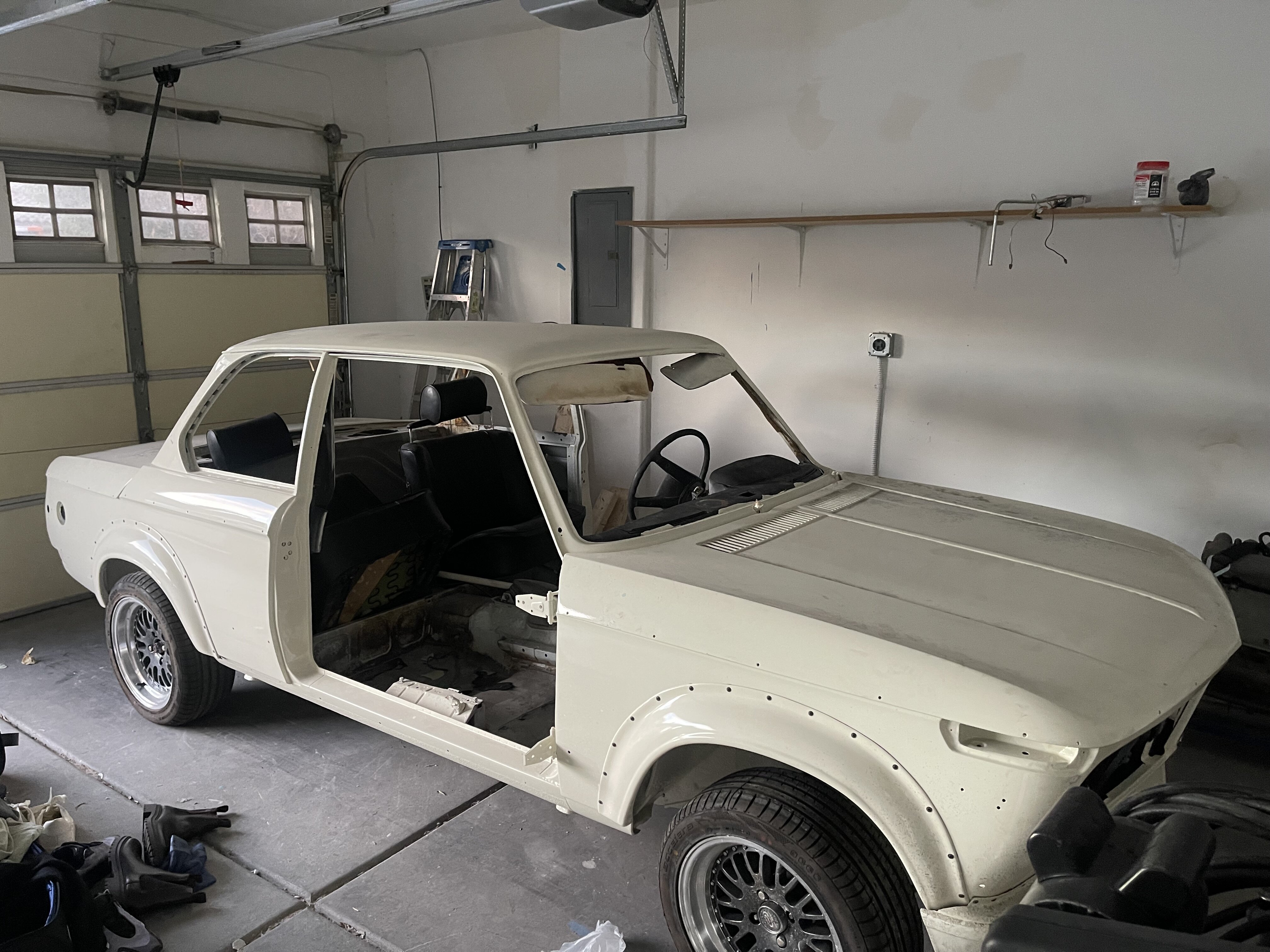 74 2002TII Engine teardown |﻿ BMW 2002 and other '02