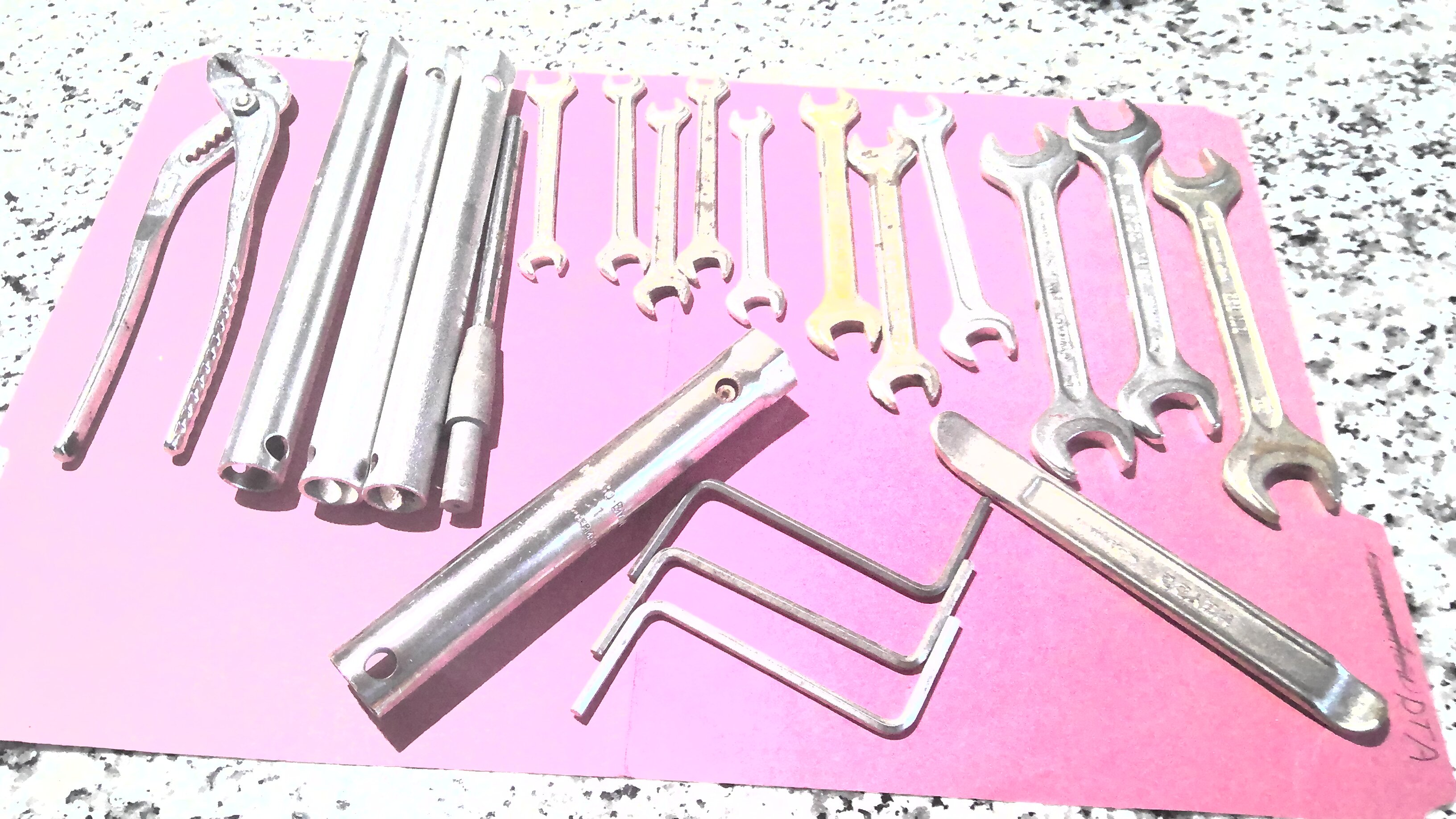 FS. Assortment of Heyco Din Tools - Miscellaneous - 2002FAQ