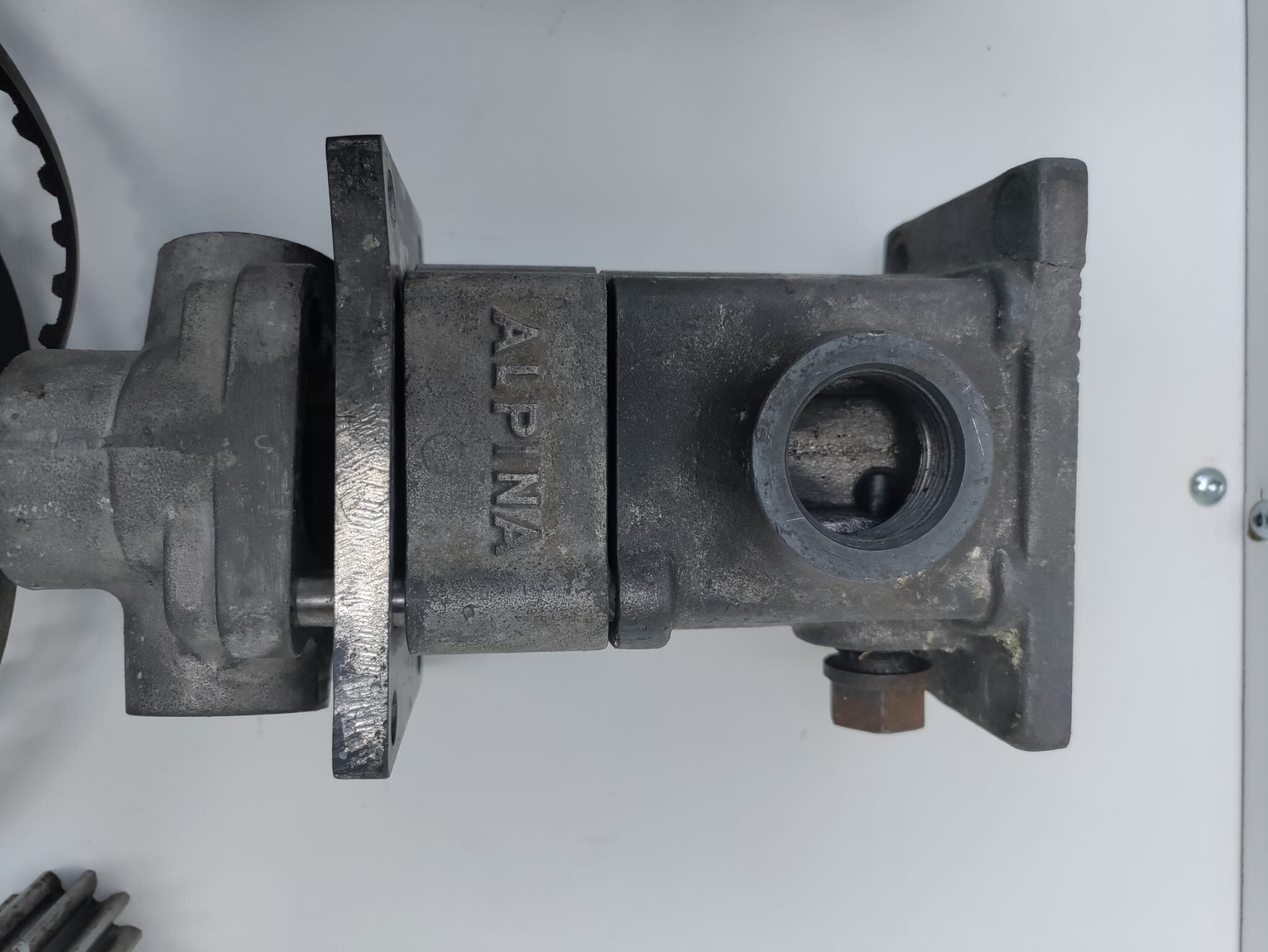 Alpina Dry Sump lubrication Pump - Engine and Drivetrain - 2002FAQ
