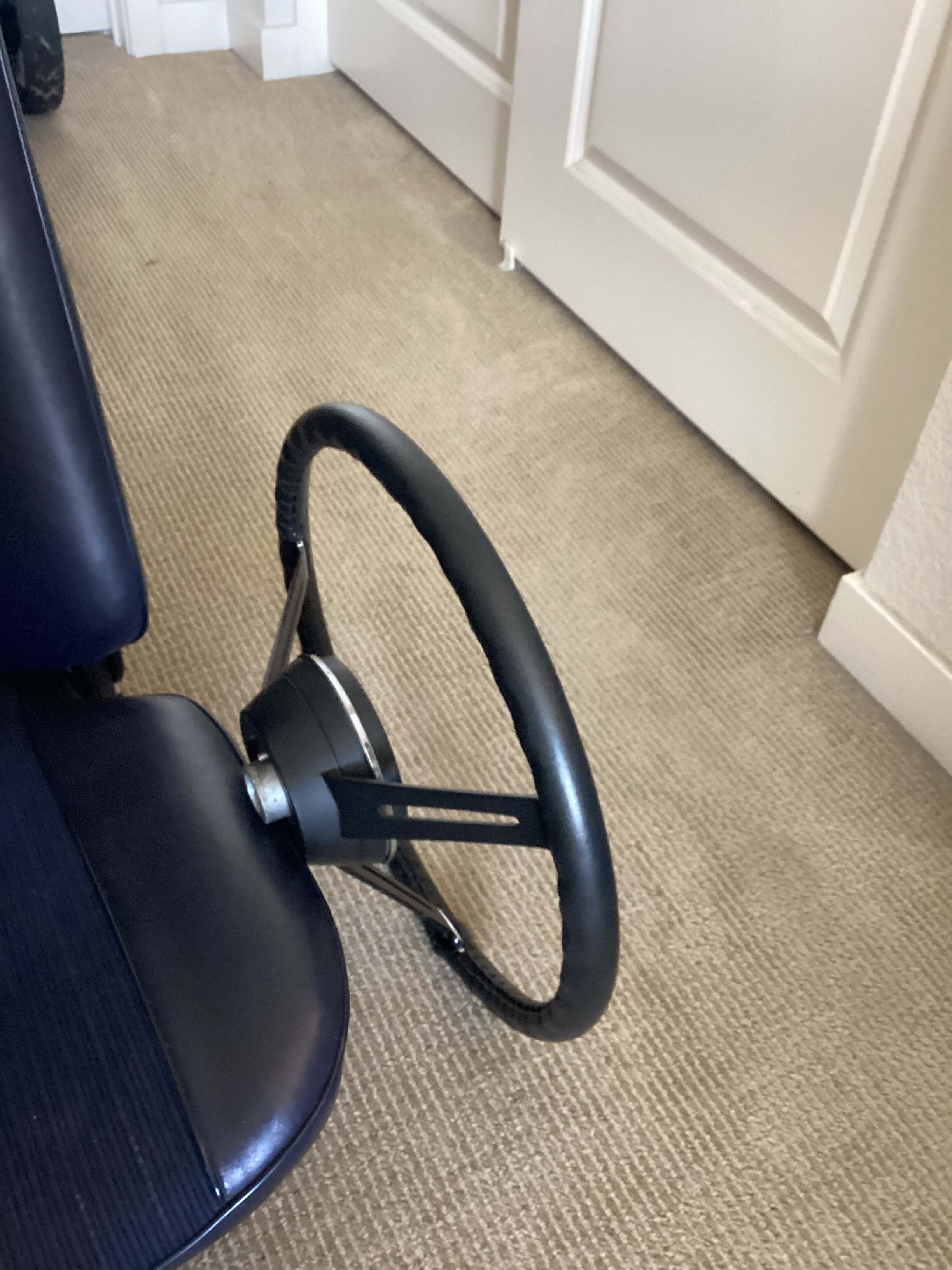 400mm Sport Steering Wheel |﻿ Body and Interior