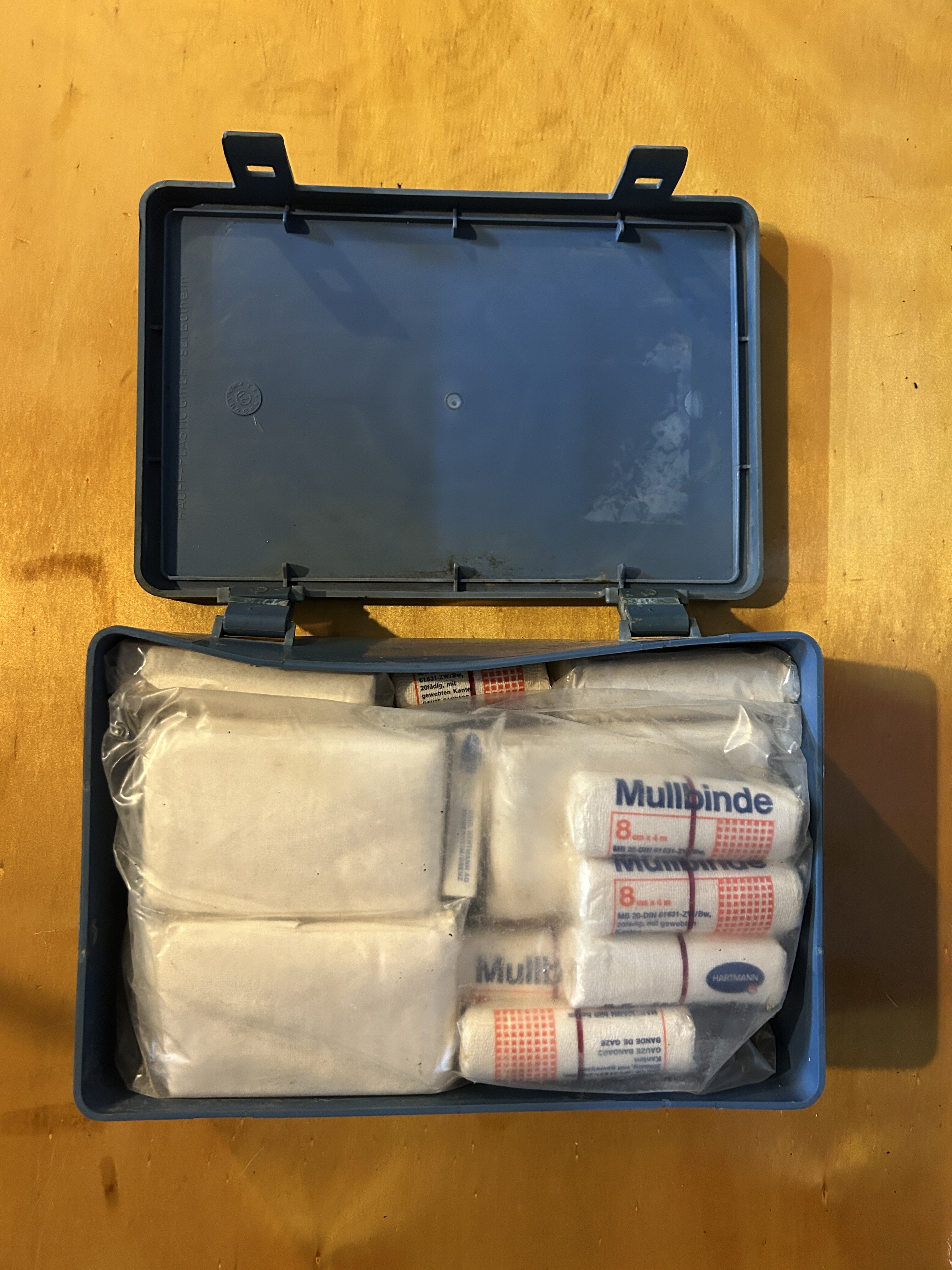 Hartmann First Aid Kit |﻿ Body and Interior