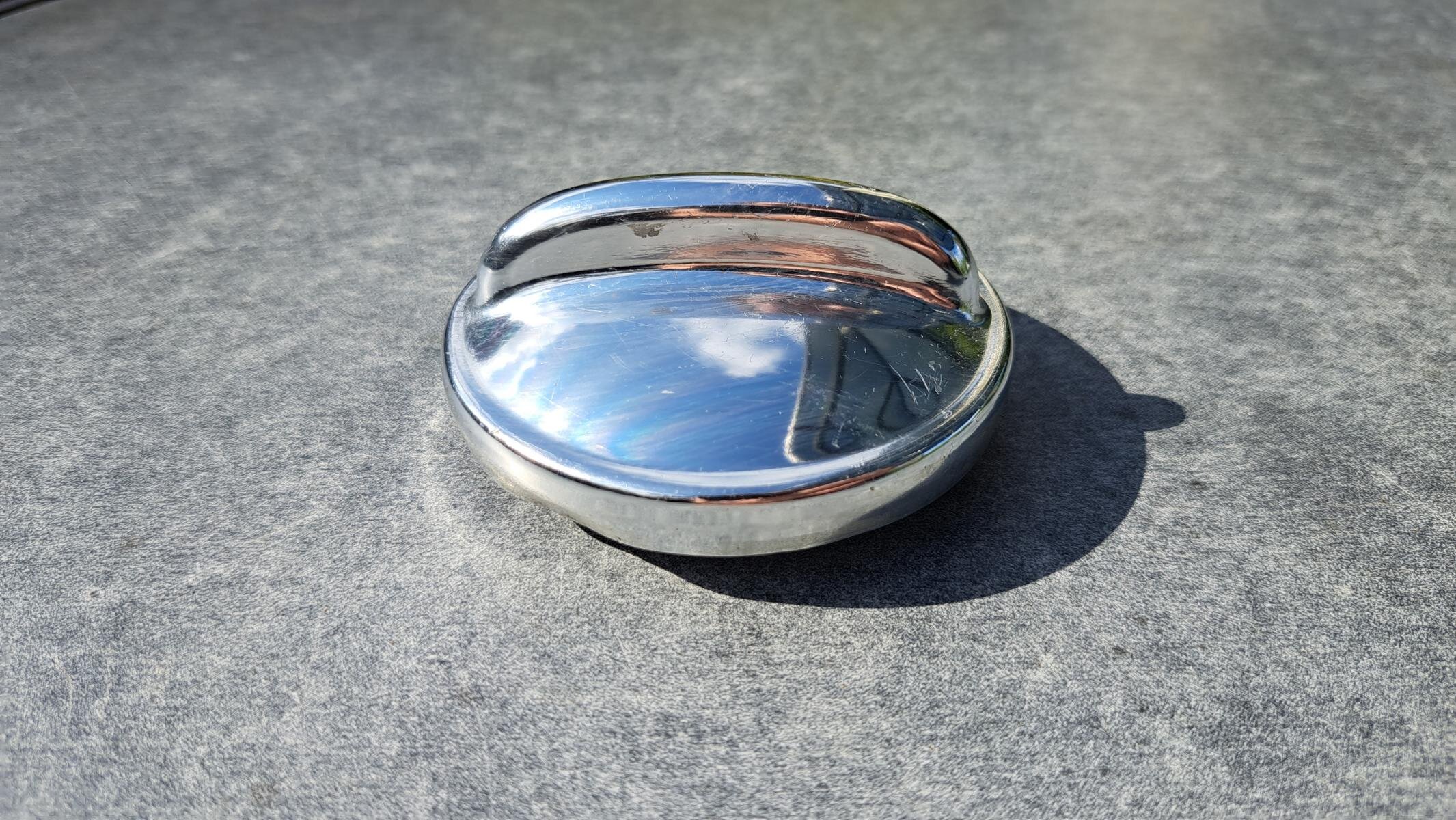 Two nice gas caps 😋 w/BMW logo, glossy & matt brushed |﻿ Body and Interior