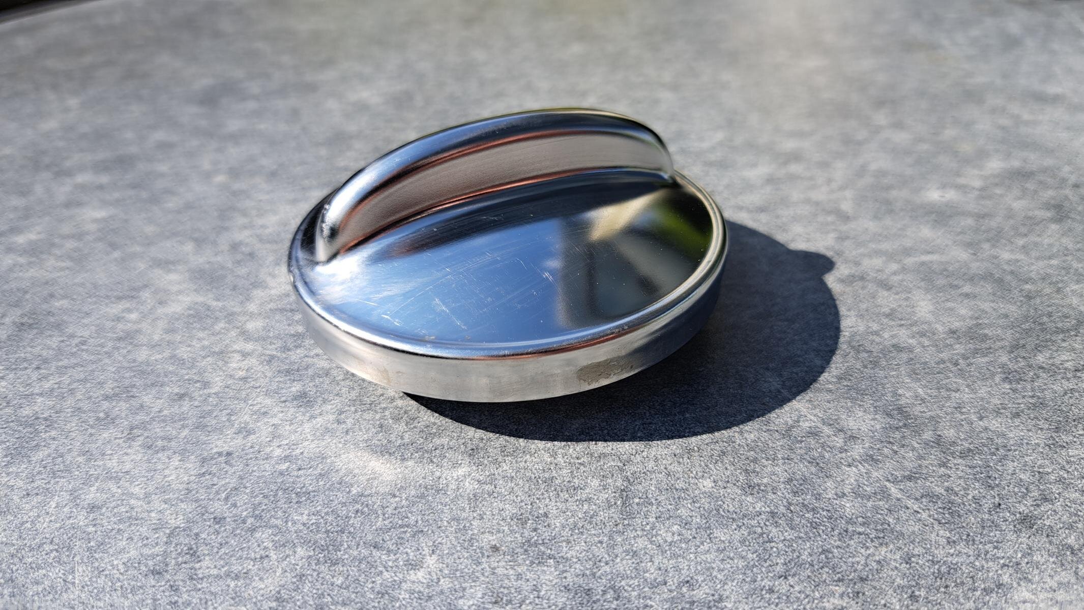 Two nice gas caps 😋 w/BMW logo, glossy & matt brushed |﻿ Body and Interior