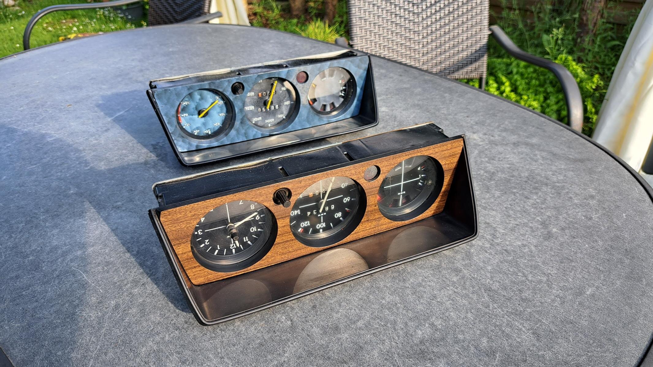 Two instrument clusters - Body and Interior - 2002FAQ