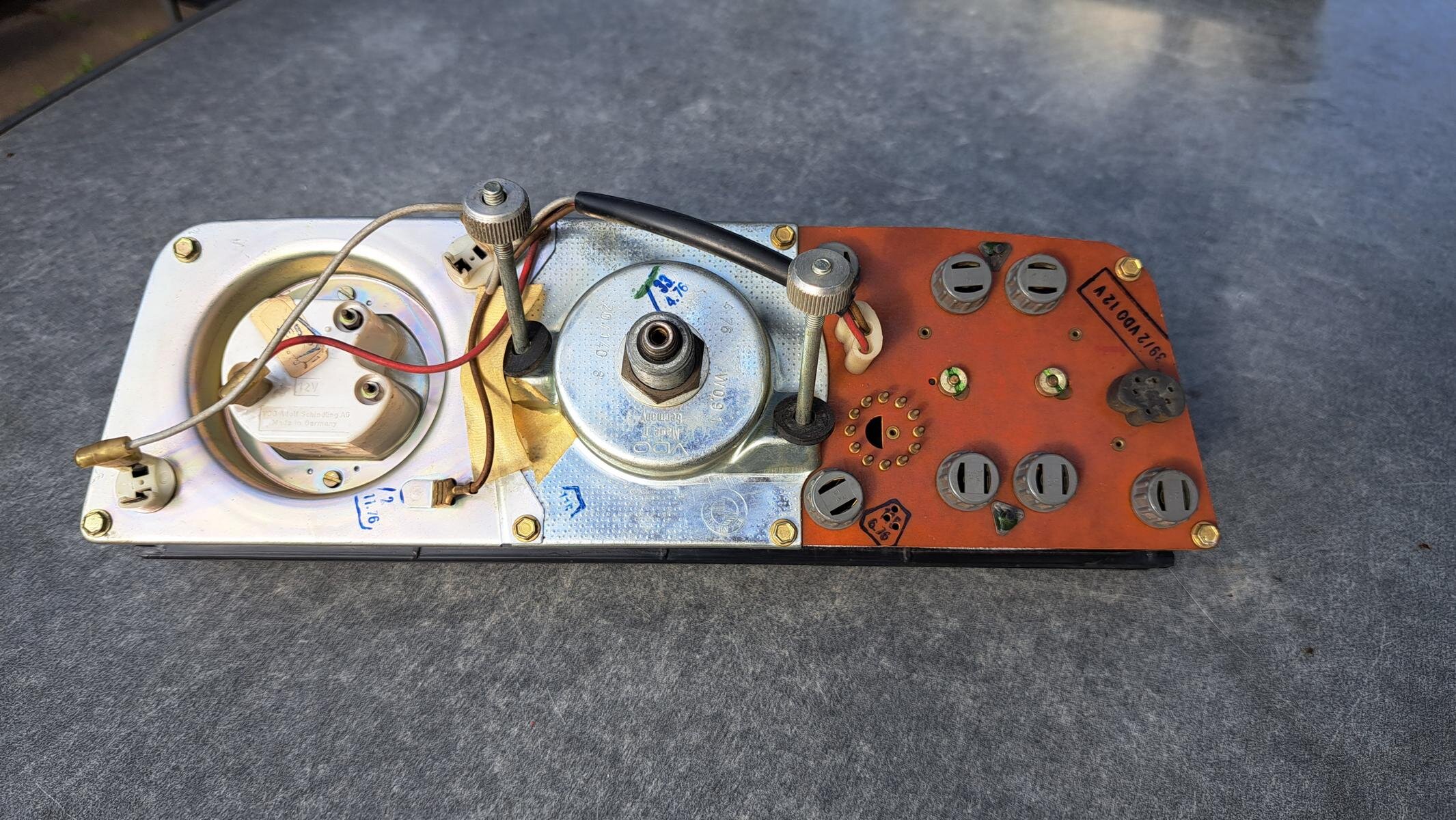 Two instrument clusters - Body and Interior - 2002FAQ