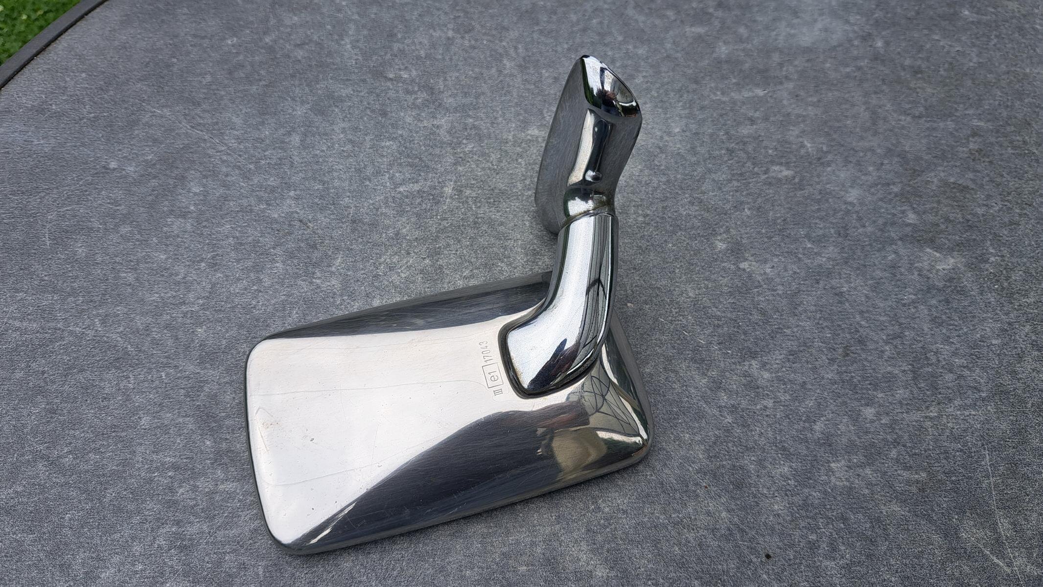 Flag mirror, left side - Body and Interior - 2002FAQ