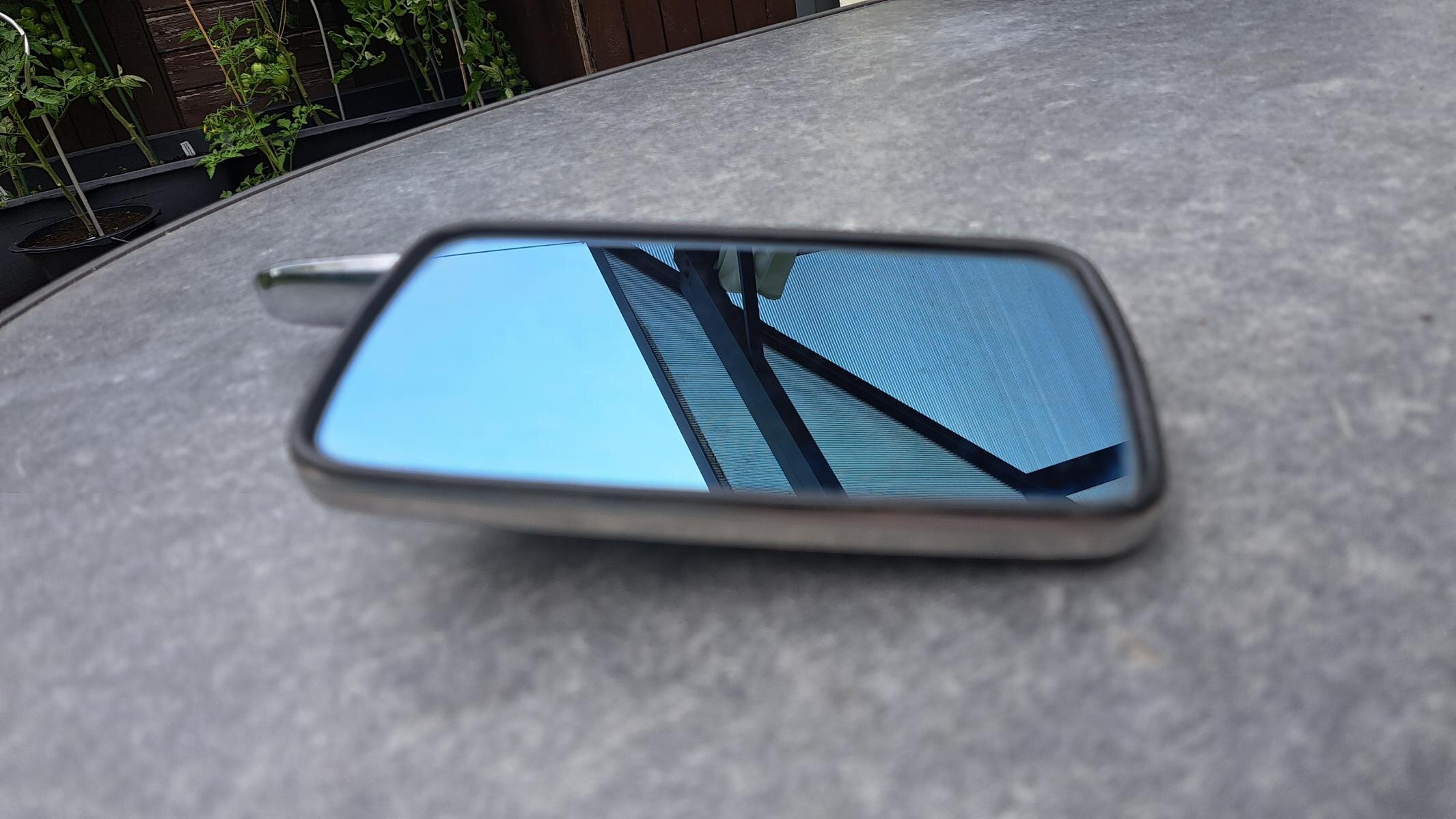 Flag mirror, left side - Body and Interior - 2002FAQ
