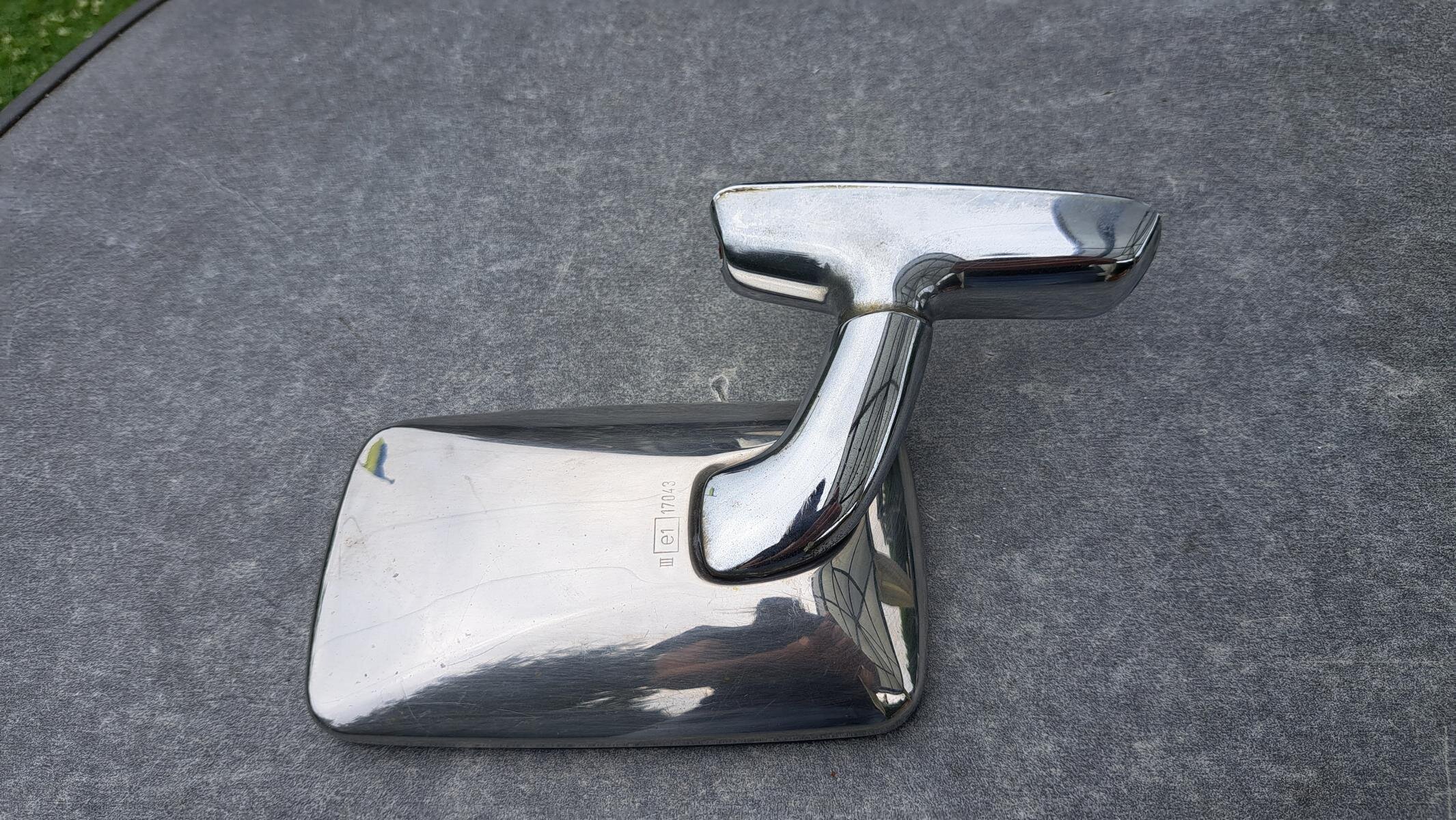 Flag mirror, left side - Body and Interior - 2002FAQ