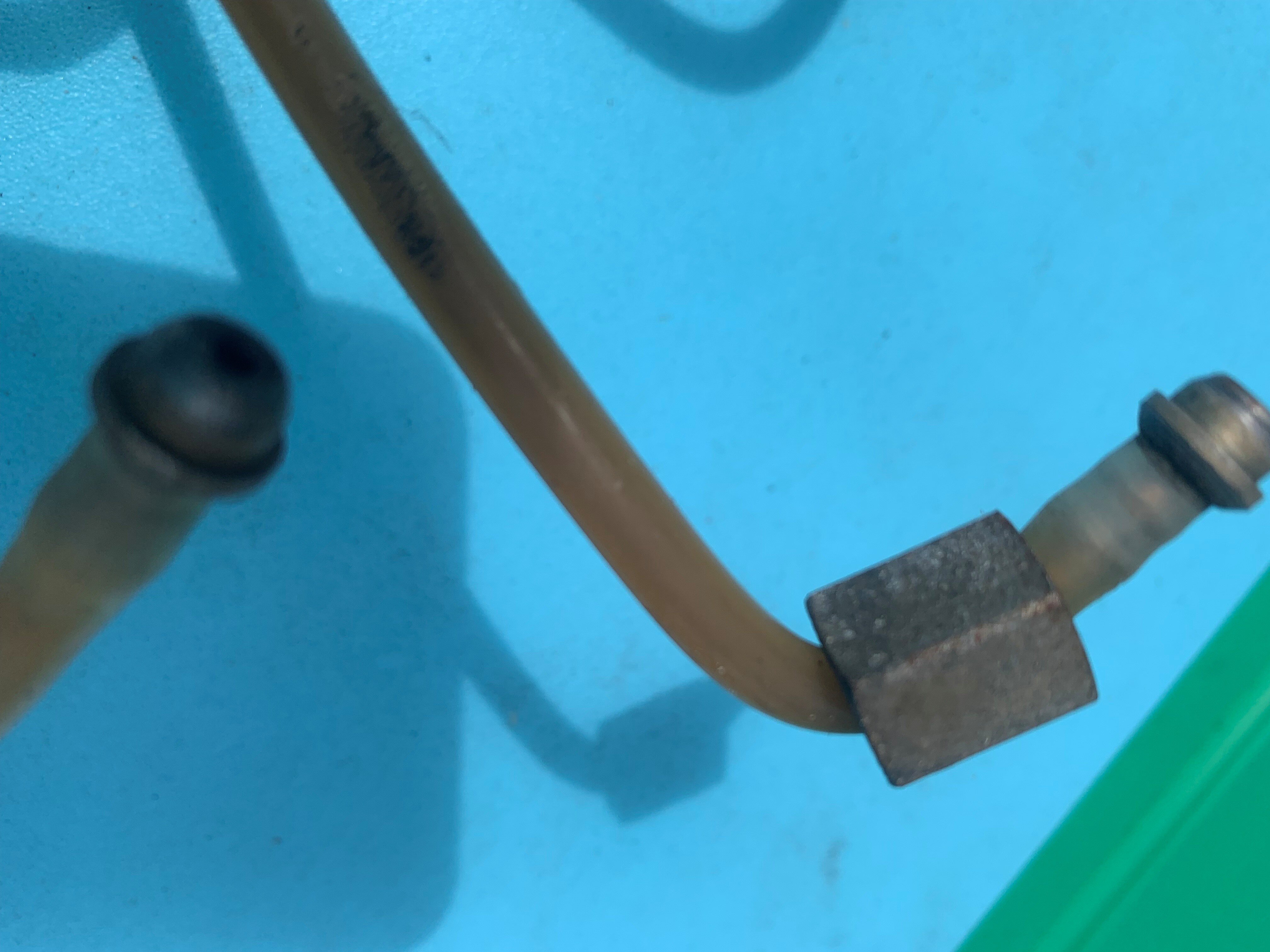 BMW 2002tii Fuel Injection Pressure Lines - Engine and Drivetrain - 2002FAQ