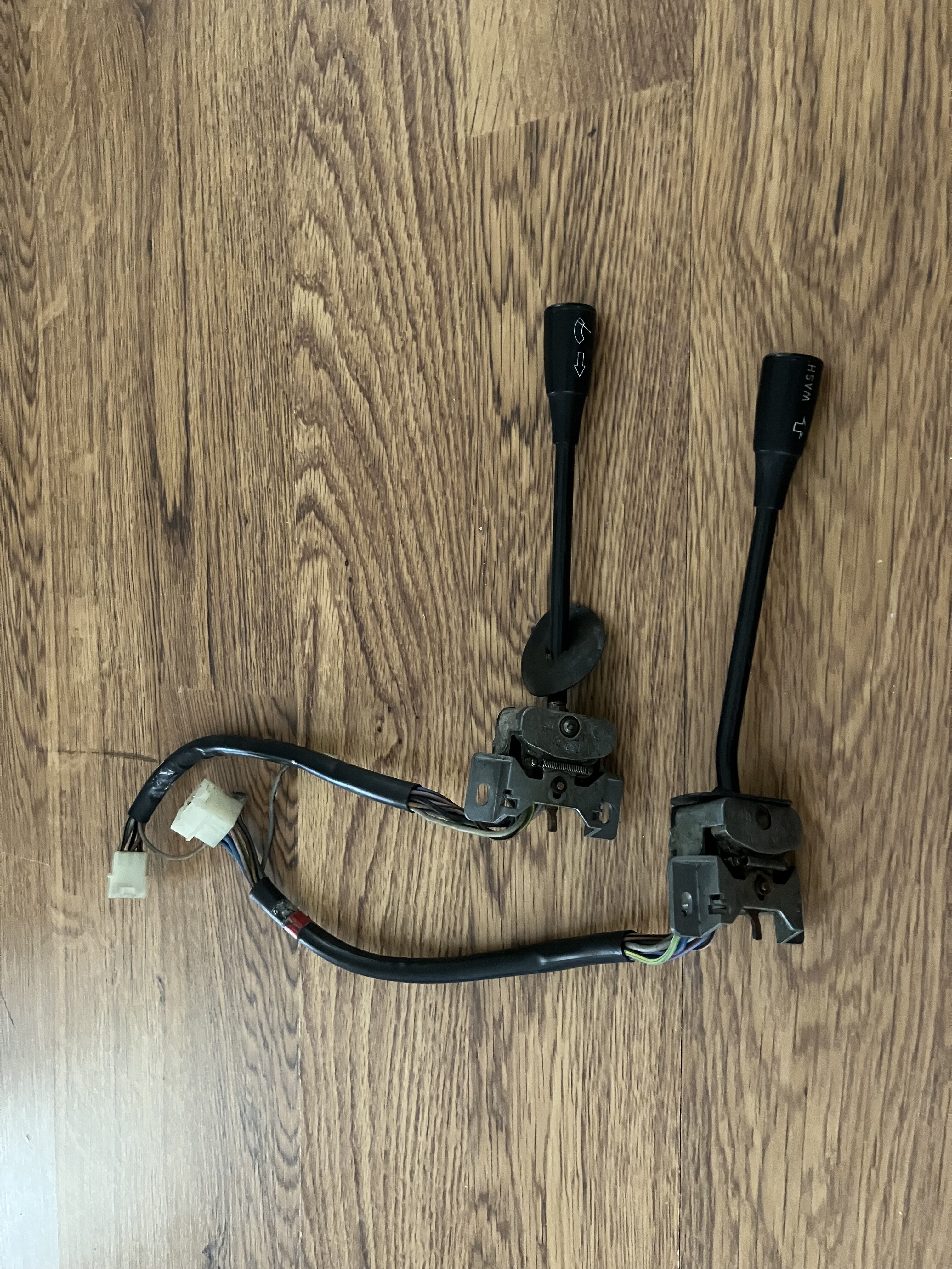 72-73 Turn Signal/wiper switch, trim pieces, Tii Airbox |﻿ Miscellaneous