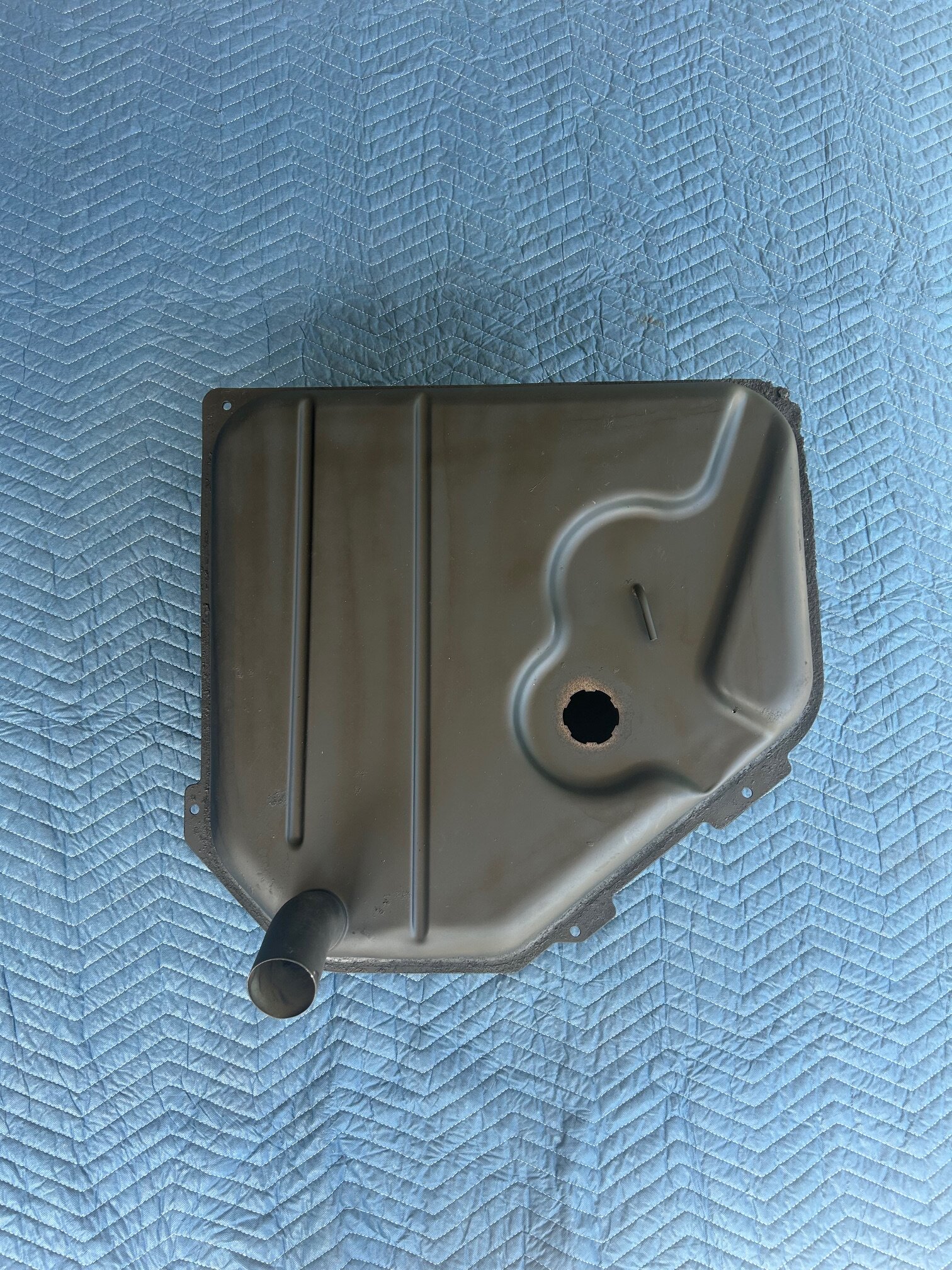 FS: Late model fuel tank - Body and Interior - 2002FAQ