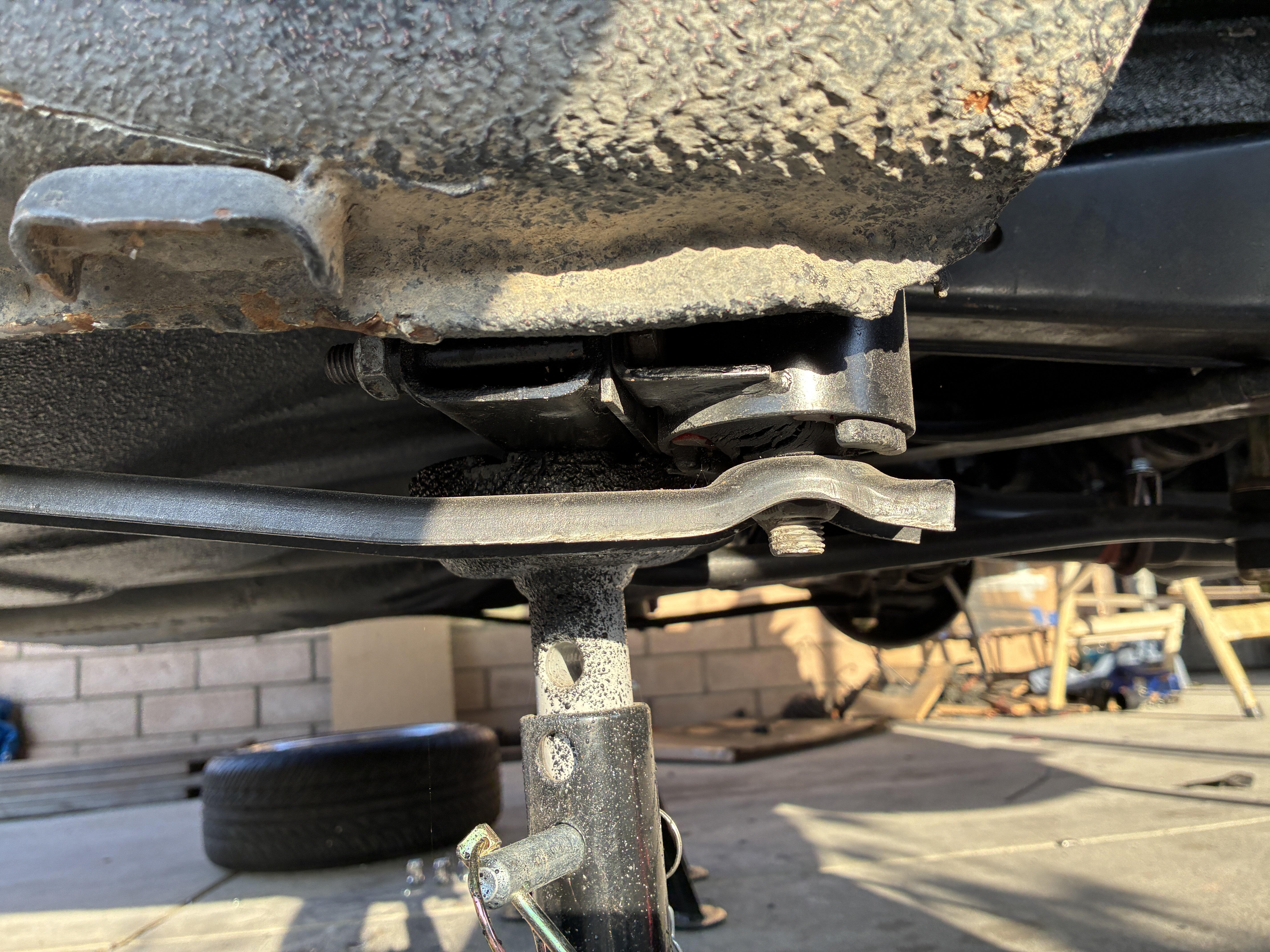 Need thread size/pitch identification 4 rear subframe mount |﻿ BMW 2002 and other '02