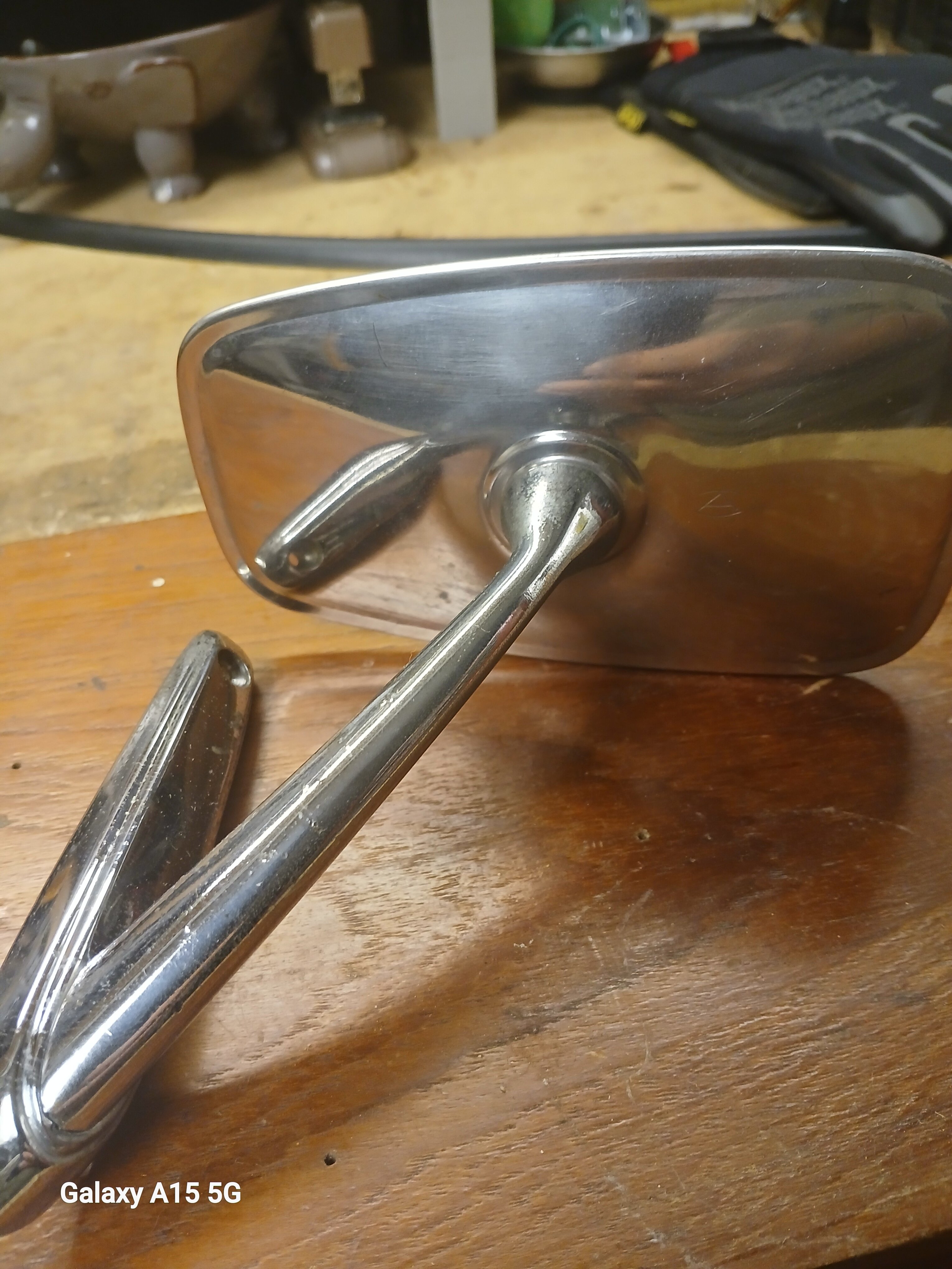 Swan neck mirror - Body and Interior - 2002FAQ
