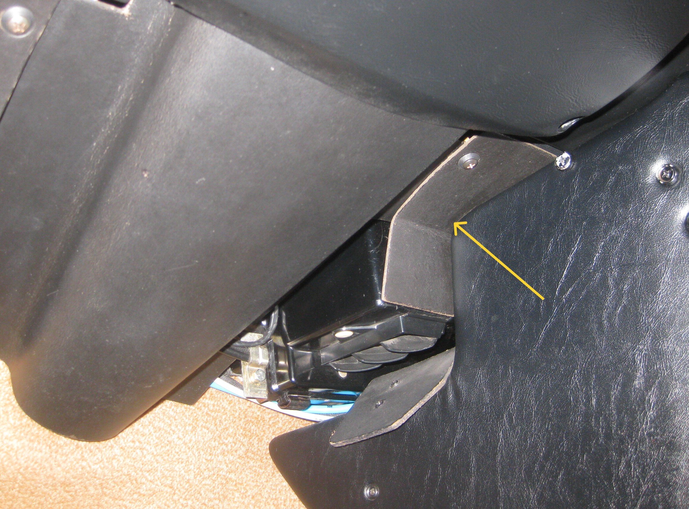 “Weird” under dash panel - location? |﻿ BMW 2002 and other '02