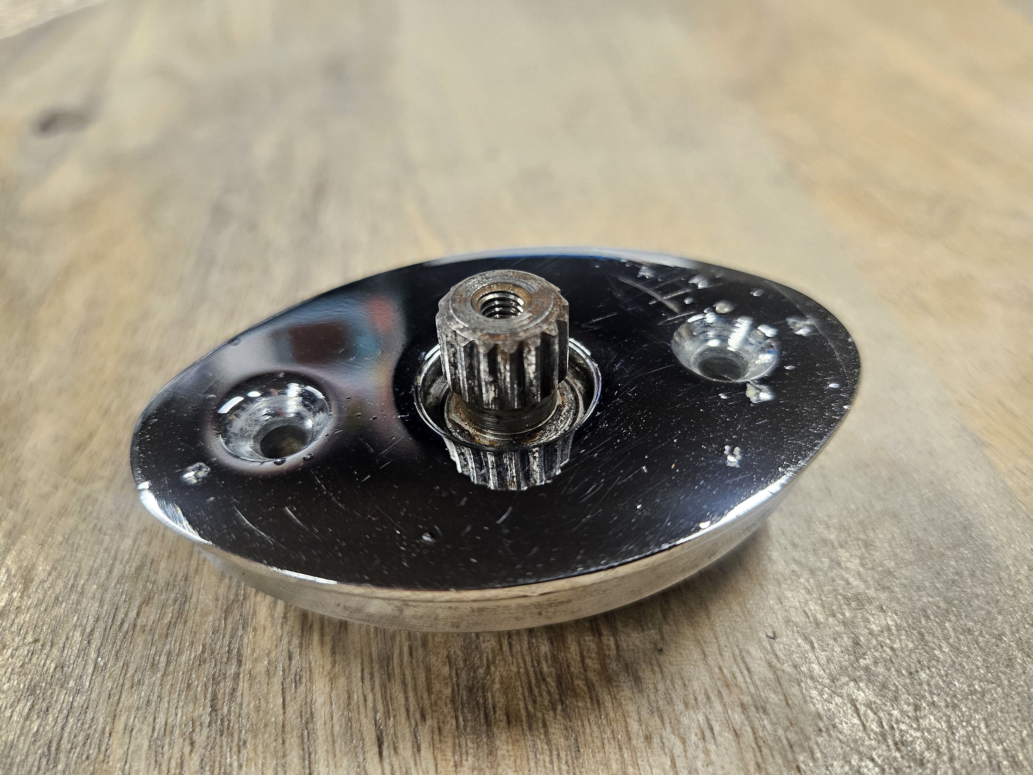 Clean Golde Sunroof gear base assembly Only no handle. |﻿ Body and Interior