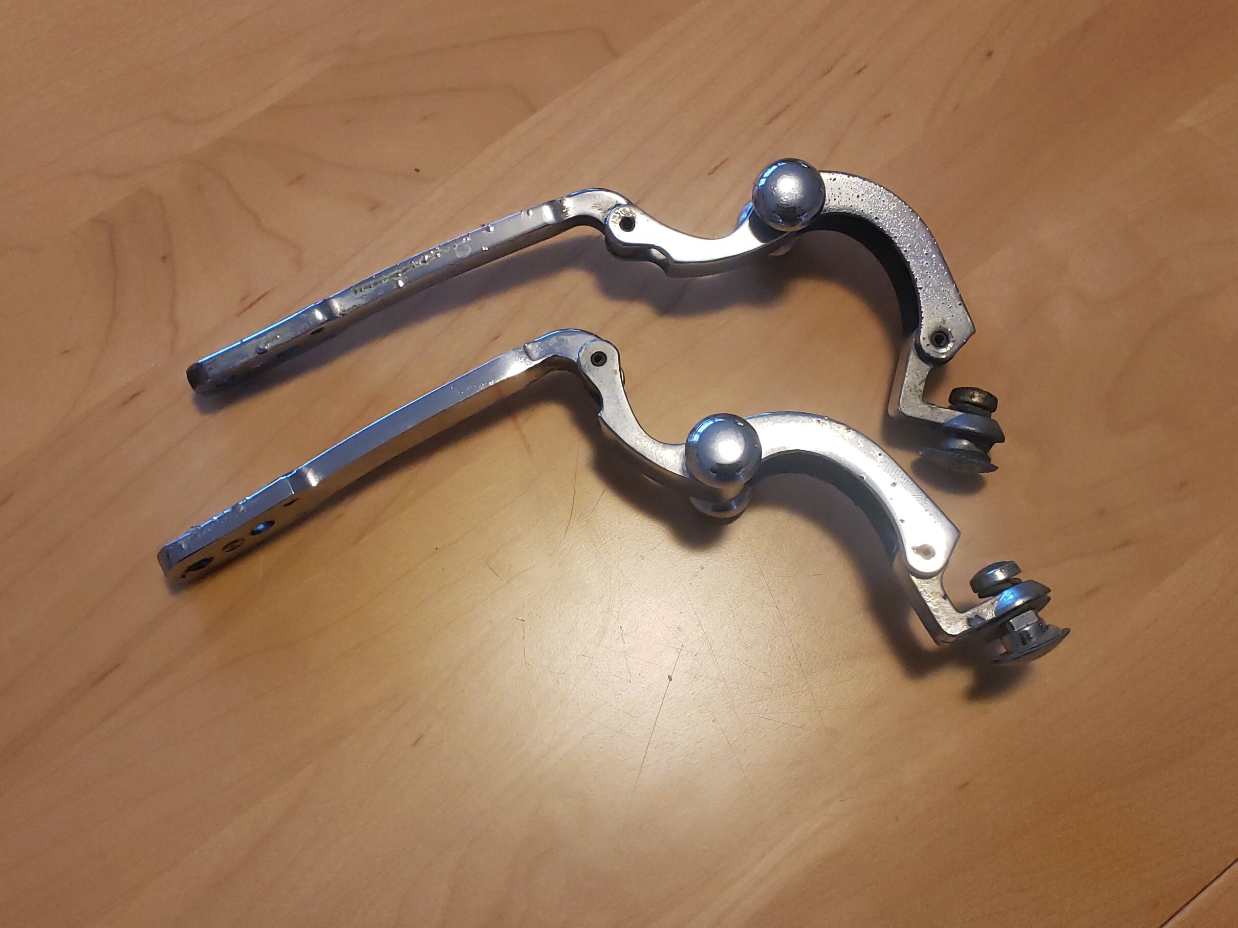 Rear Pop Out Window Latches Chrome - Body and Interior - 2002FAQ