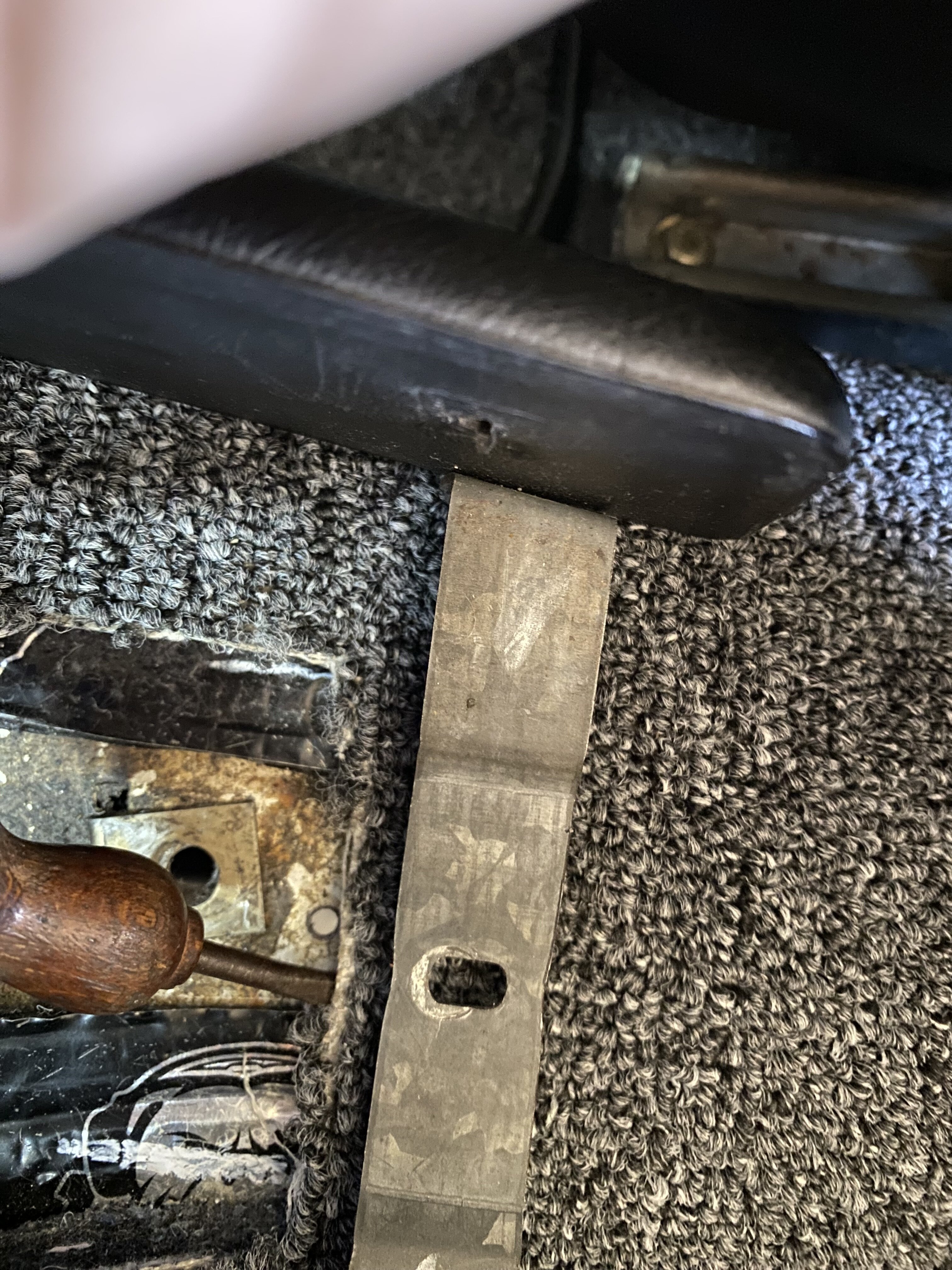 Console Reinstall - the case of the moving hole … |﻿ BMW 2002 and other '02