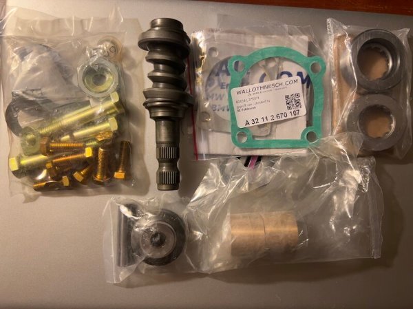 Steering Box Rebuild kit |﻿ Engine and Drivetrain