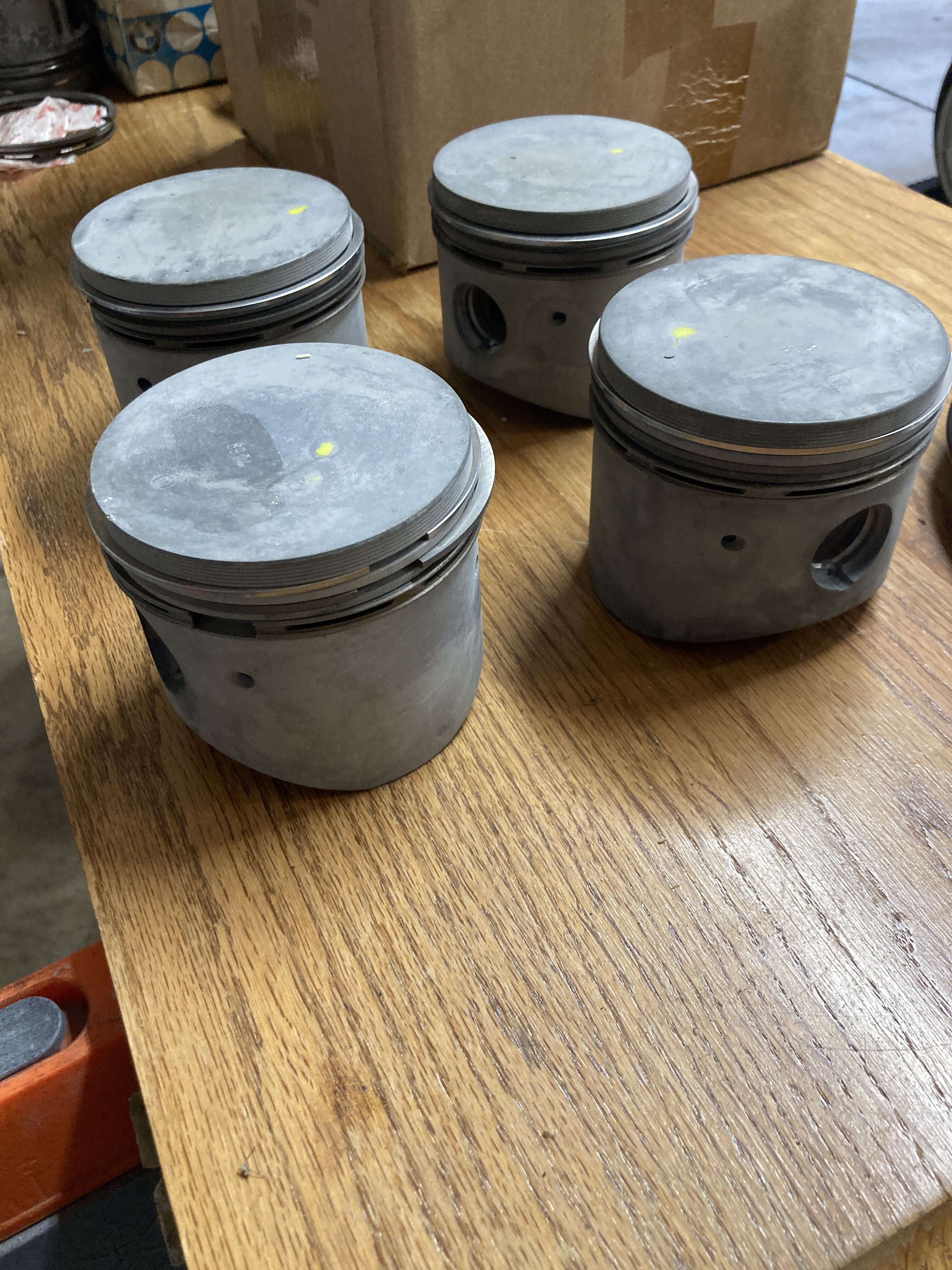 Mahle 2L flat top piston set in clean up size NOS - Engine and ...