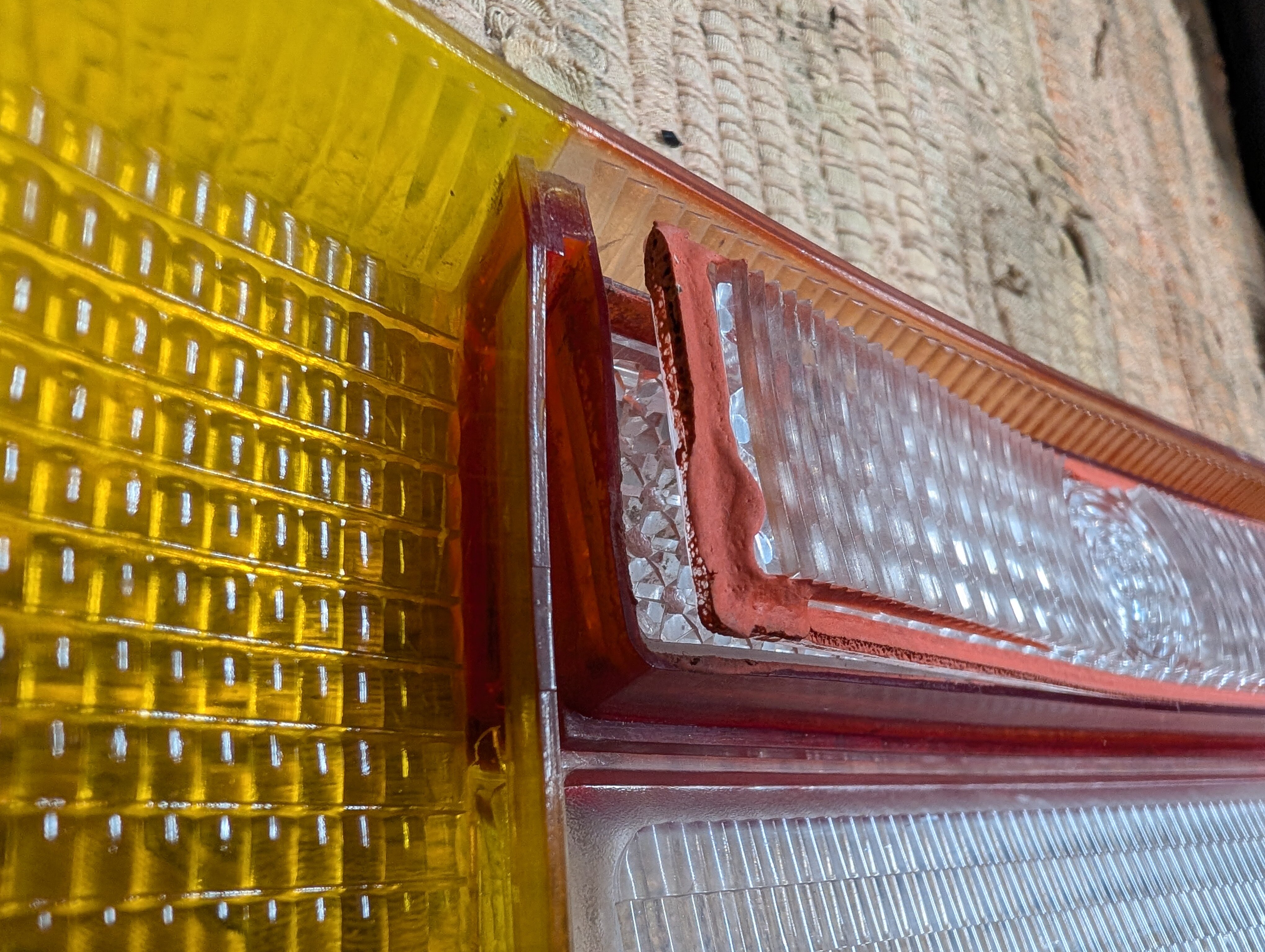 square tail light reflector "glue"? |﻿ BMW 2002 and other '02