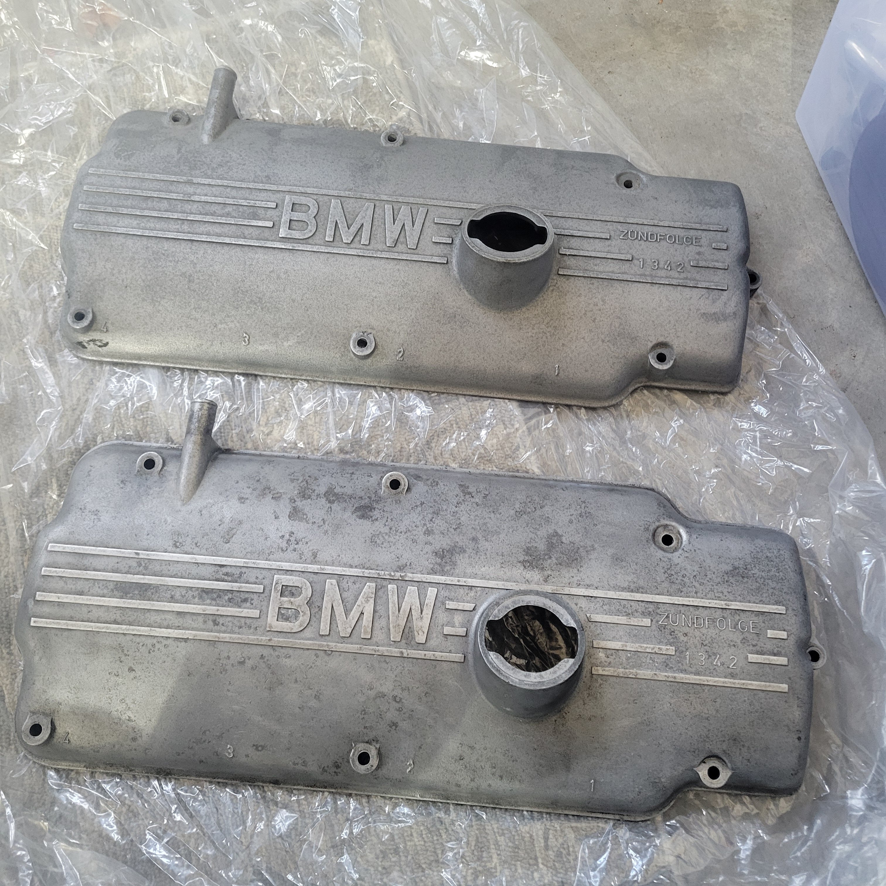 2 valve covers, intake and weber 38 - Miscellaneous - 2002FAQ