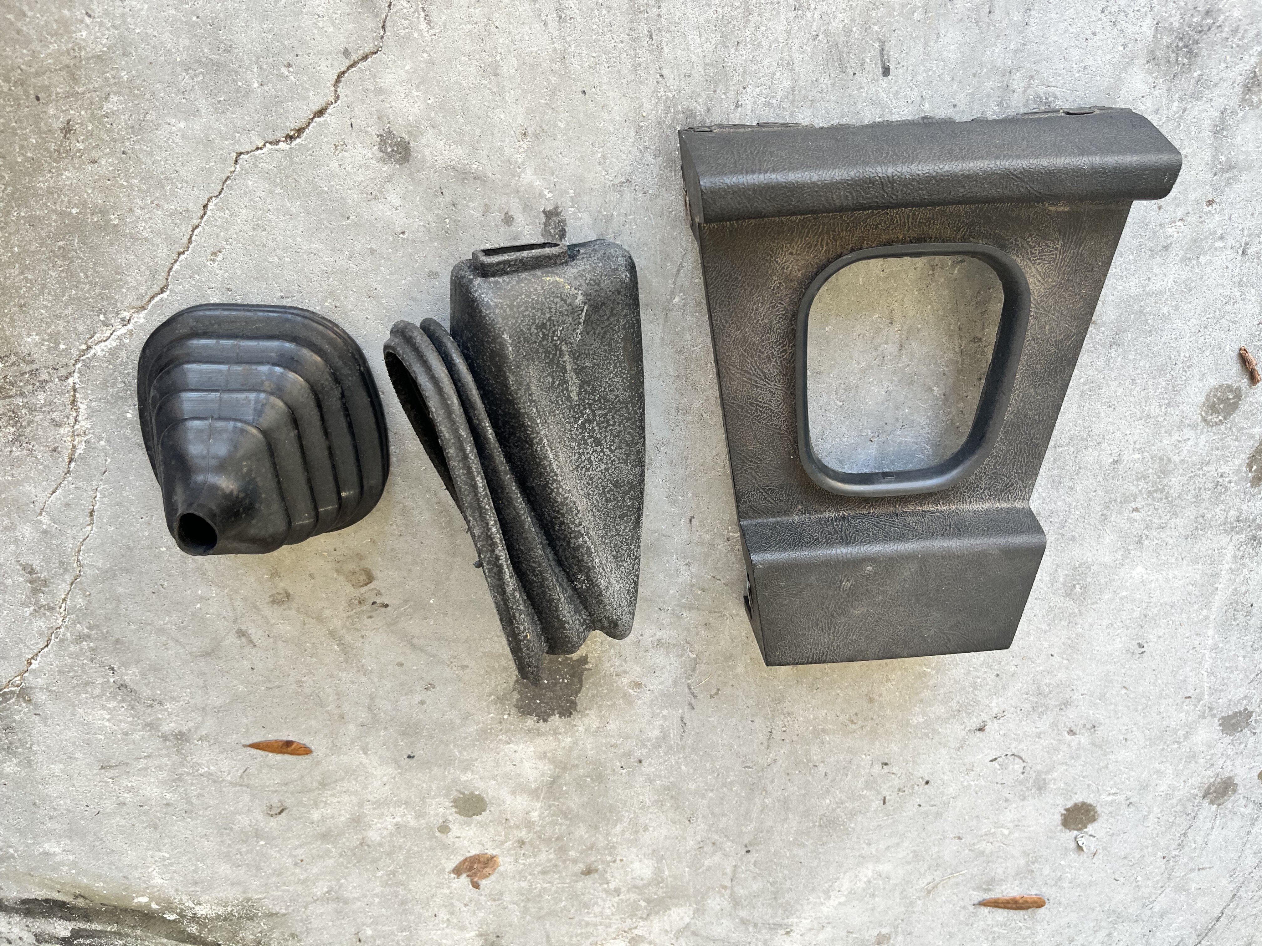 Shift surround, boot, E brake boot - Body and Interior - 2002FAQ