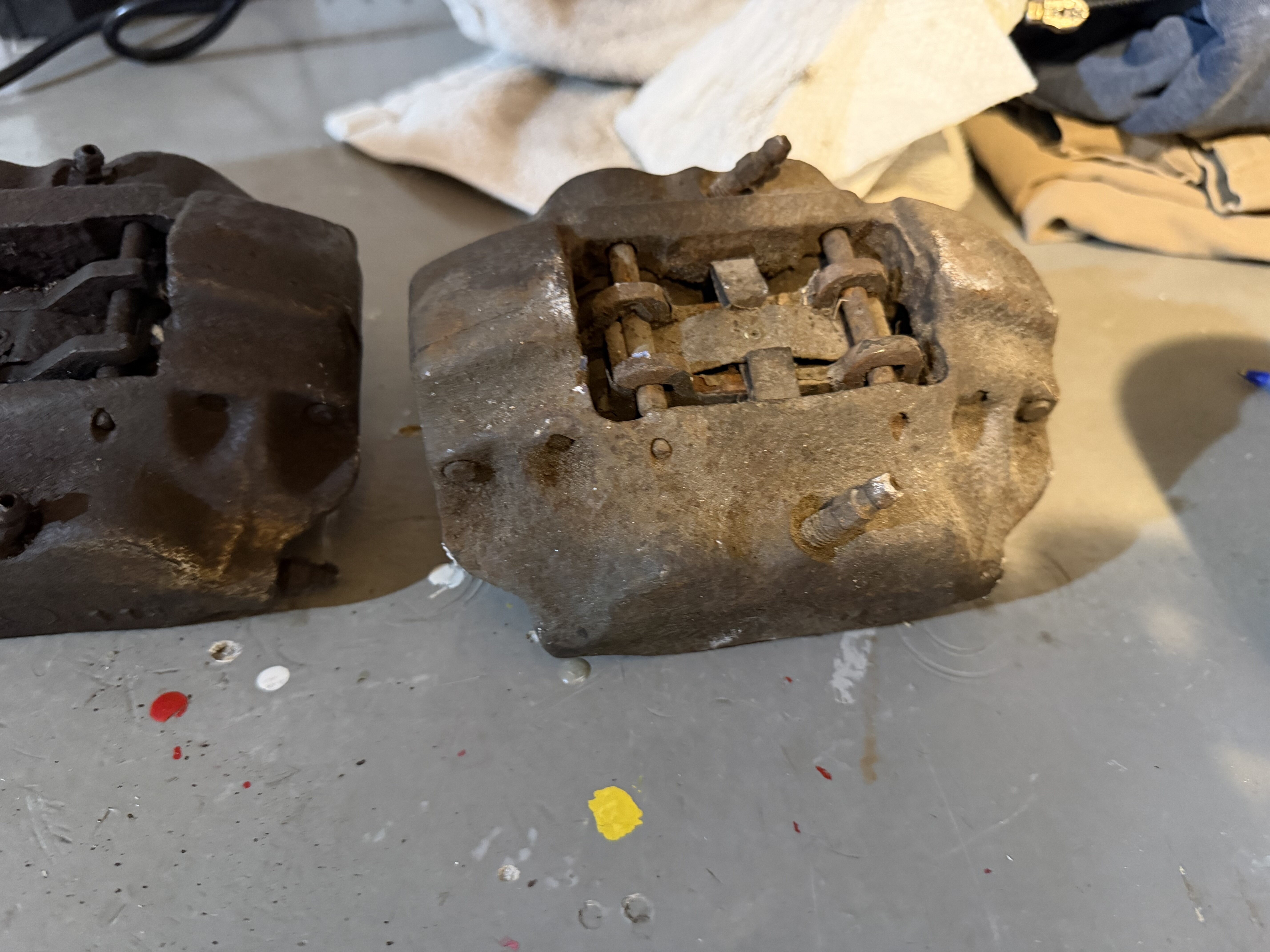2002 standard front calipers - Brakes - 2002FAQ