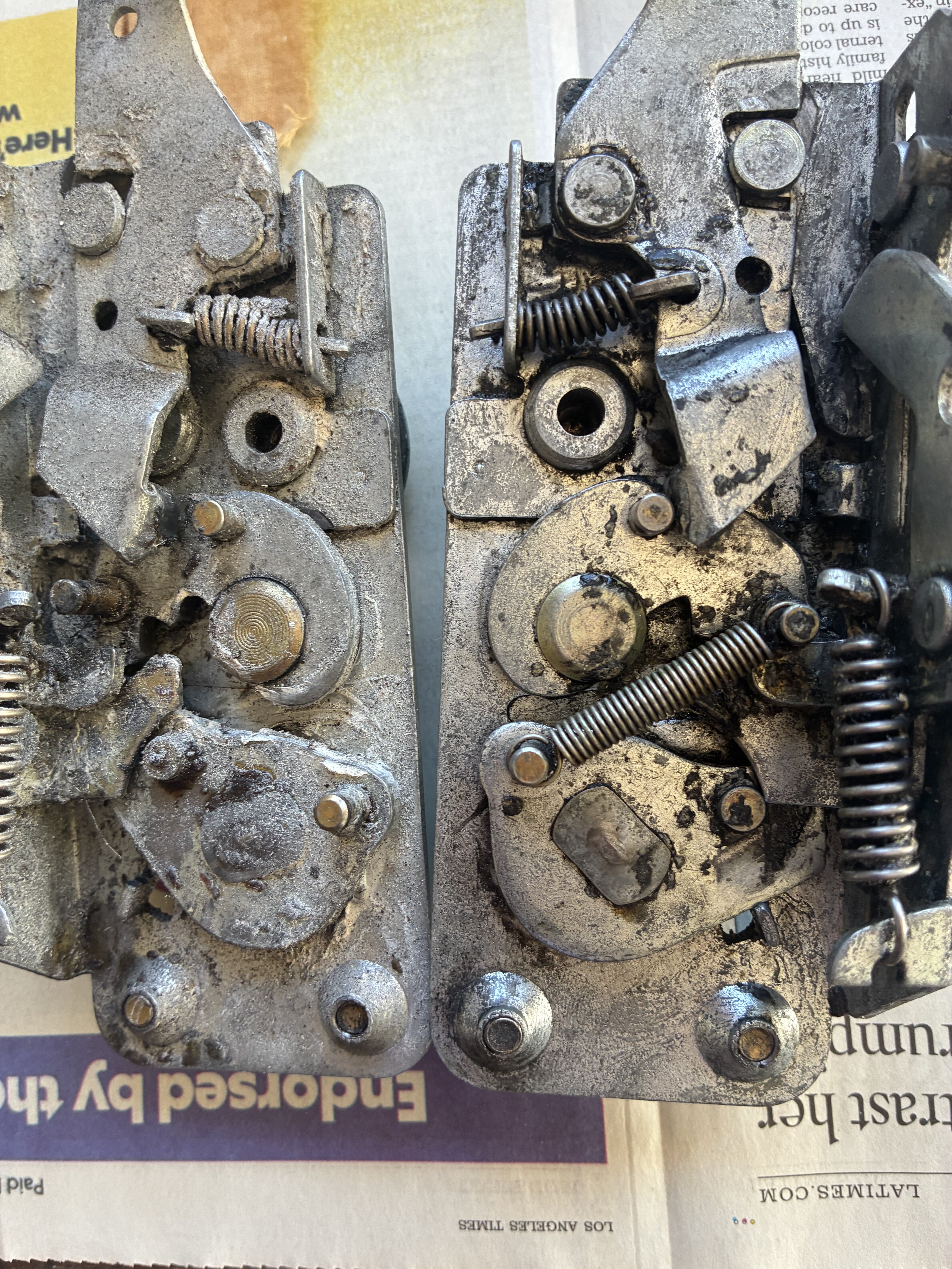 spring in the center of the door catch |﻿ Parts Wanted