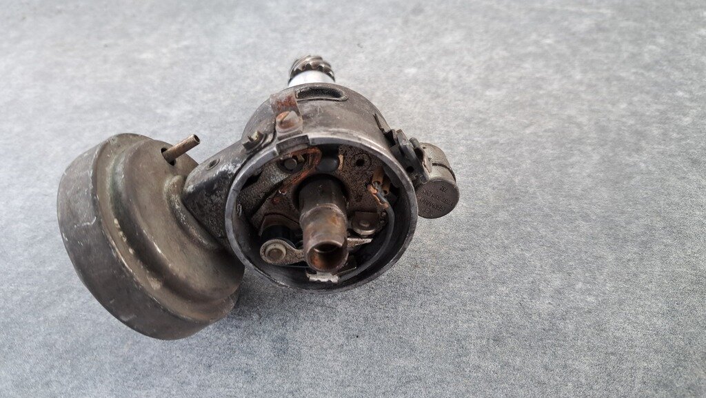 M10 Bosch ignition distributors - Electrical and Ignition - 2002FAQ